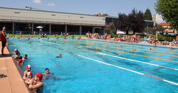 TUTTI IN VASCA! APRE LA PISCINA! - LegnanoNews